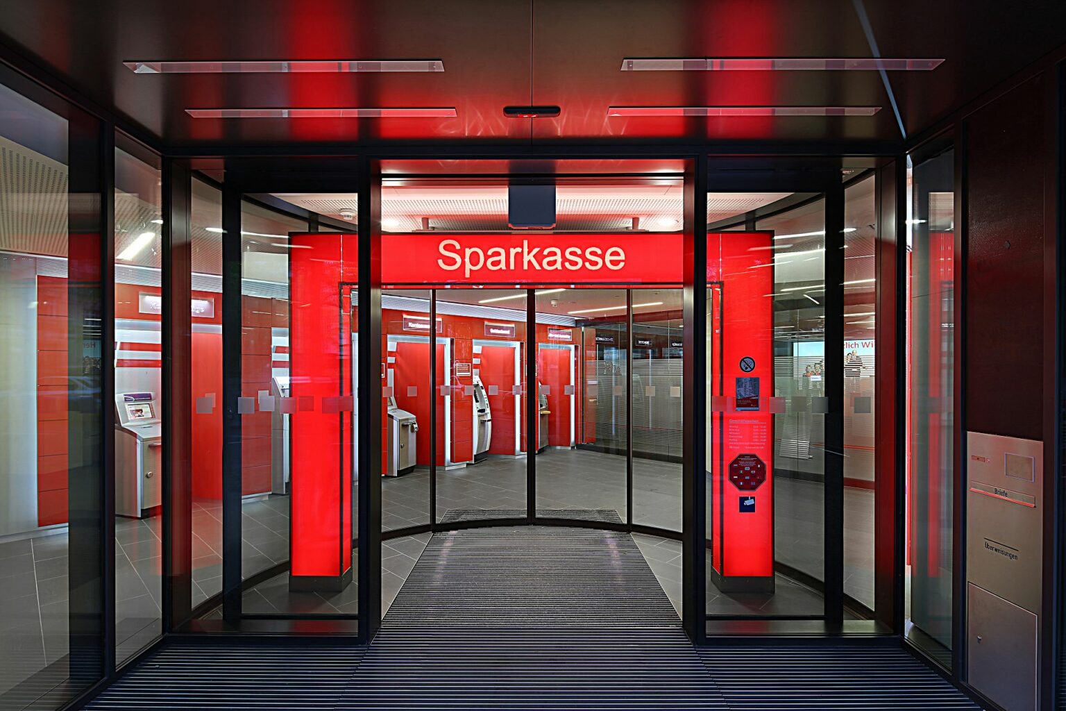 Sparkasse Fulda – Filiale Rabanusstraße – Kranz Innenarchitekten ...